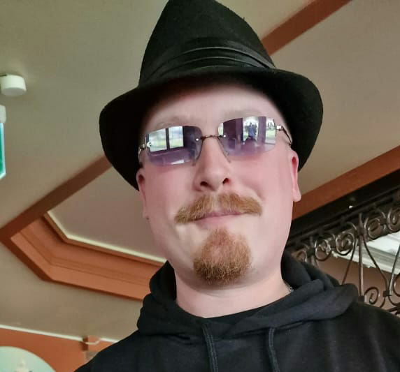 International Performances of Art Garfunkel Jr. Between Live Shows and ...