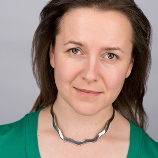 Helen Weir's Instagram, Twitter & Facebook on IDCrawl